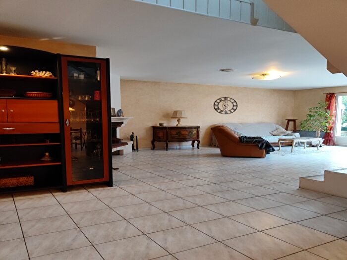 Maison à vendre - Vernouillet - 7 pièces - 4 chambres