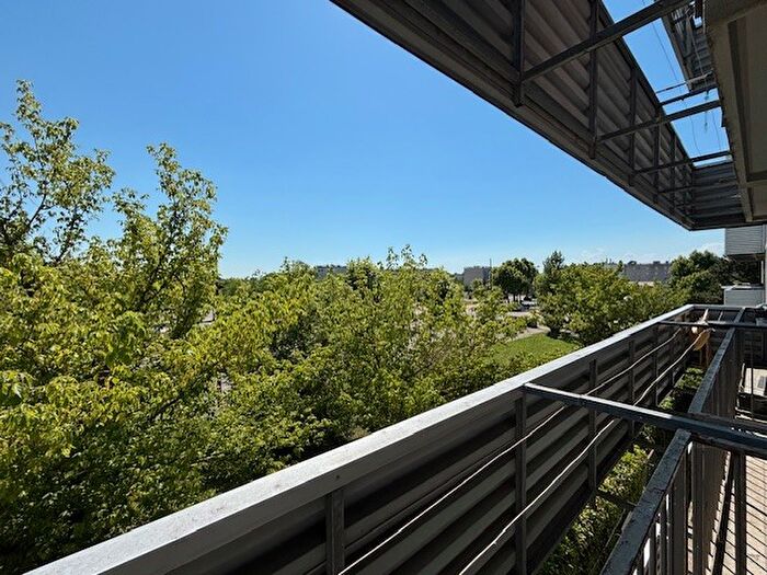 Romans-sur-Isère, Plaisance, Jules Nadi : Appartement 4 pièces à louer
