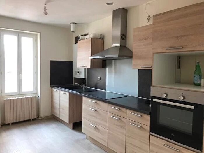 Montceau-les-Mines, Centre-ville : Appartement 4 pièces à louer