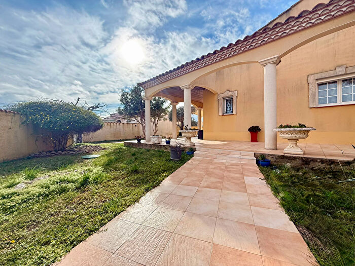 Maison à vendre - Saint-Gilles, Croix dArquier - 6 pièces - 5 chambres