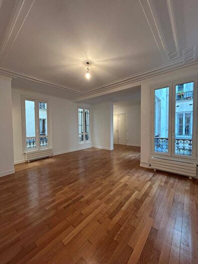 Appartement à louer - Saint Placide, Paris ème arrondissement - 4 pièces - 2 chambres