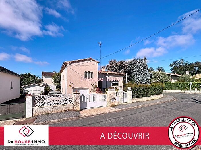 Maison à vendre - Monsempron-Libos - 5 pièces - 3 chambres