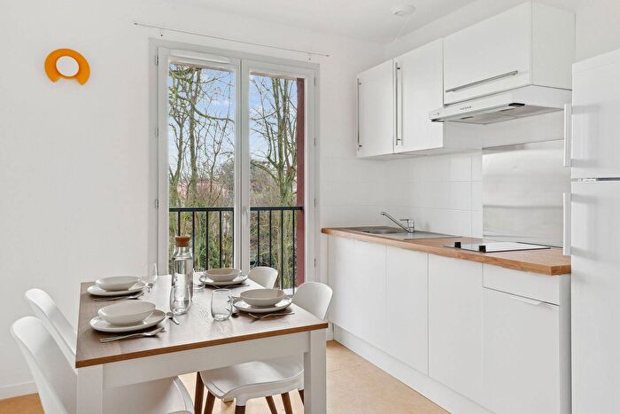 Appartement à louer - Les bords de lYerres, Brunoy - 3 pièces - 2 chambres