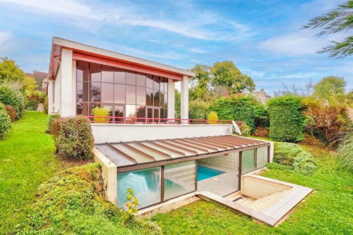 Maison à vendre - Argenteuil - 8 pièces - 4 chambres