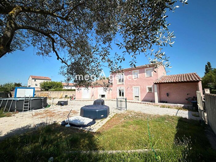 Zone Nord Est Urbaine, Tarascon - Maison 5 pièces à louer