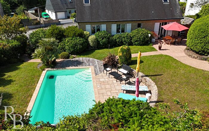 Theix : Maison 7 pièces à vendre