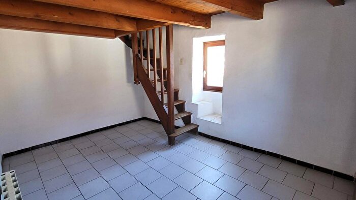 Appartement à louer - Joyeuse - 2 pièces - 1 chambre