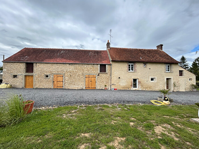 Maison à vendre - Saint-Germain-de-Clairefeuille - 5 pièces - 4 chambres