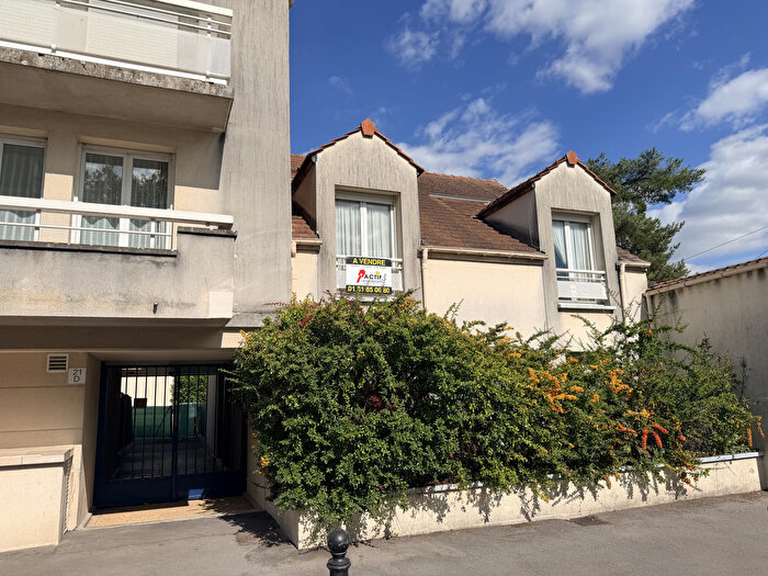 Appartement 3 pièces à Évry, Aguado, à vendre