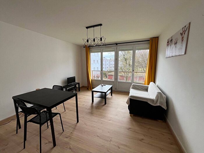 Appartement à louer - Saint Denis, Chantilly - 3 pièces - 2 chambres