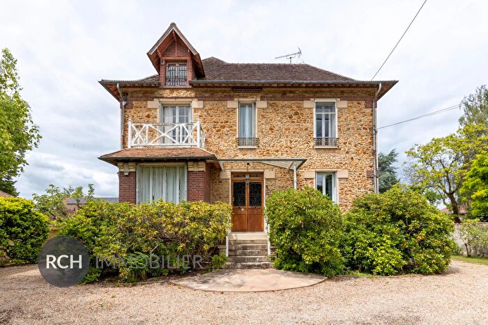 Maison 8 pièces à Gambais, à vendre