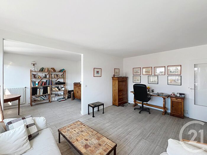 Appartement à vendre - Garches, Buzenval - 5 pièces - 3 chambres