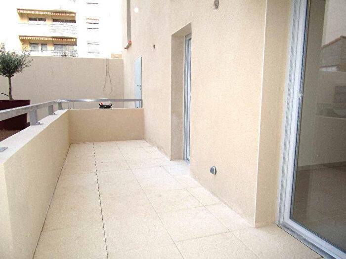 Appartement à louer - Nîmes, Jean Jaurès - 2 pièces - 1 chambre