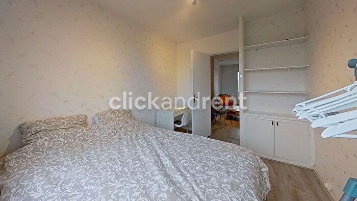 Appartement à louer - Rouen, Centre-ville Rive gauche - 5 pièces - 4 chambres