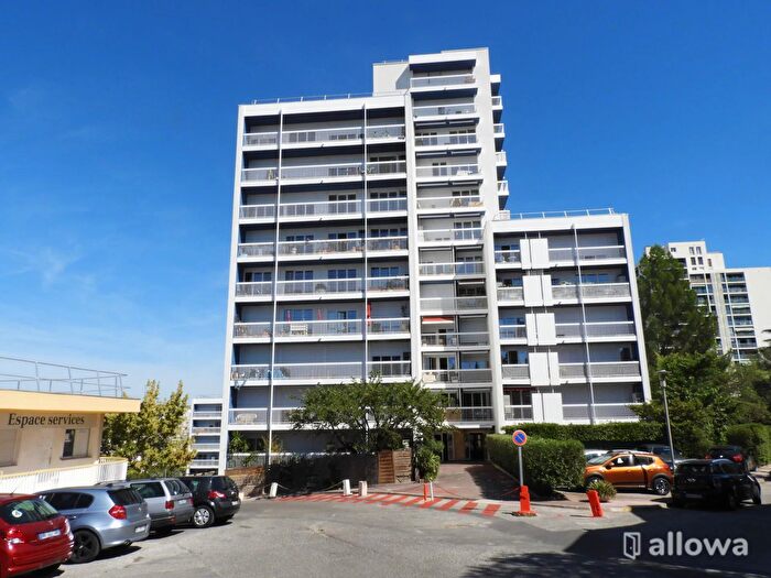 Appartement à louer - Marseille e , Saint-Just - 2 pièces - 1 chambre