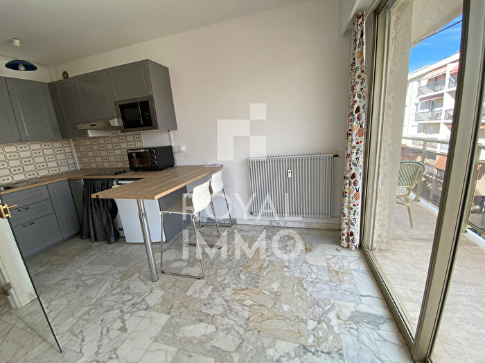 Toulon, Le Mourillon, La Mitre, Fort Lamalgue : Appartement 1 pièce à louer