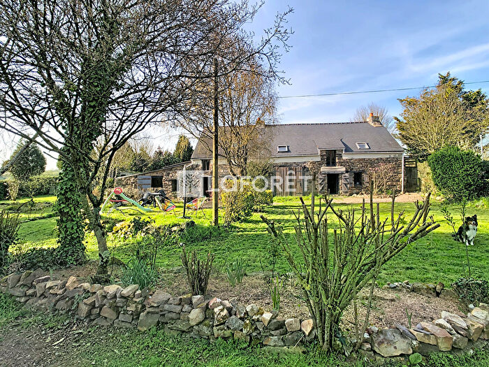 Réminiac : Maison 2 pièces à vendre