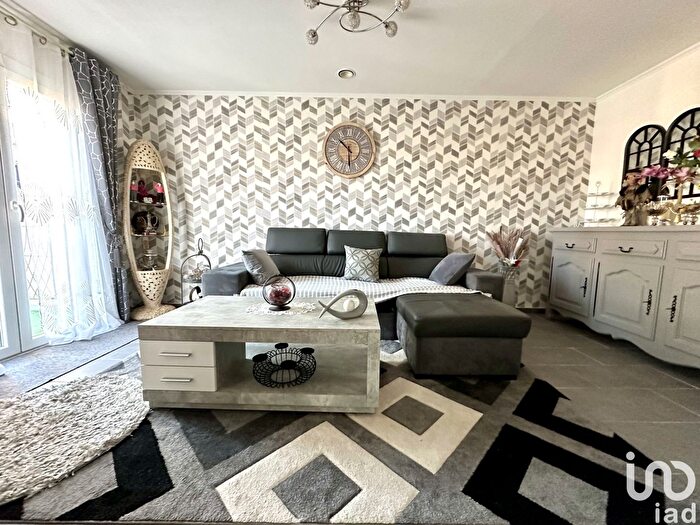 Maisons à vendre et appartements à louer - 1