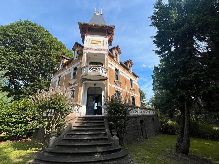 Maison à vendre - Avrillé, Parc de la Haye, Val dOr, Pépinières - 8 pièces - 7 chambres
