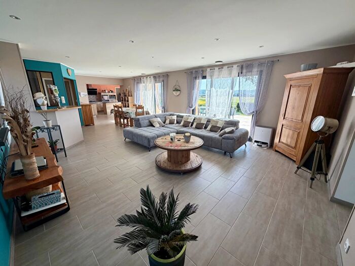 Maison 5 pièces à vendre à Ségos