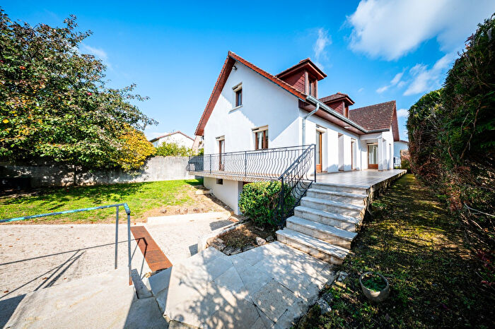 Maison à vendre - Fixin - 6 pièces - 4 chambres