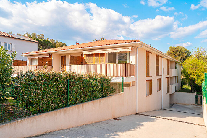 Appartement à vendre - Toulon, Les Ameniers - 3 pièces - 2 chambres