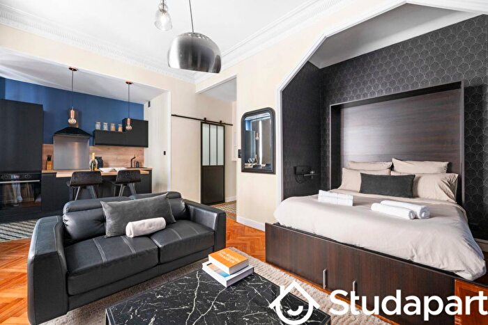 Appartement à louer - Lepante, Nice - 1 pièce