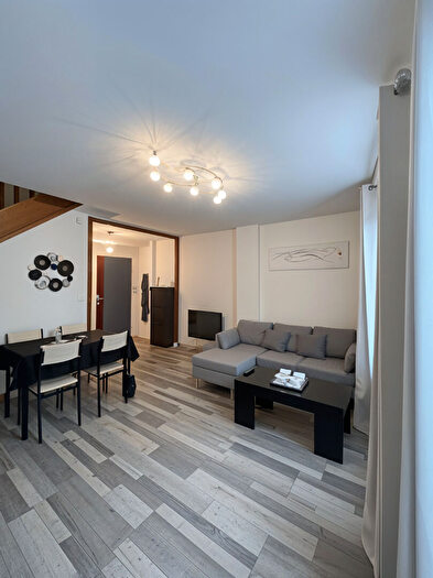 Appartement à louer - Châlons-en-Champagne, Centre-ville - 3 pièces - 2 chambres