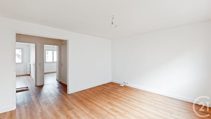 Appartement à vendre - Aubervilliers, Centre-ville, Victor Hugo - 3 pièces - 2 chambres