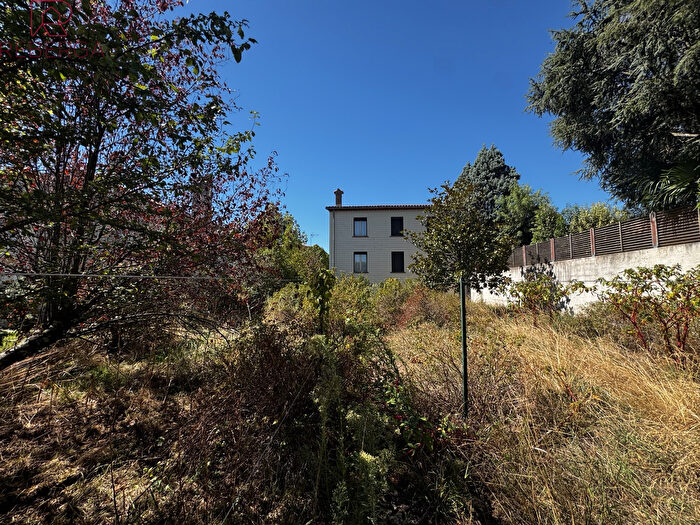 Aussillon : Maison 9 pièces à vendre