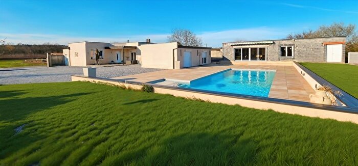 Maison à vendre - Bordères-sur-léchez - 6 pièces - 4 chambres