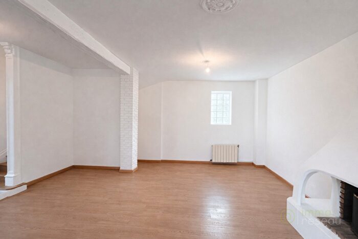 Maison à vendre - Groslay - 5 pièces - 2 chambres