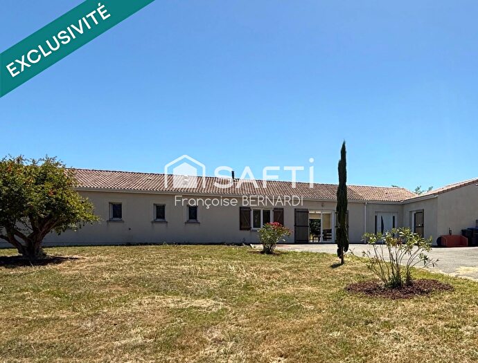 Pujols - Maison 7 pièces à vendre