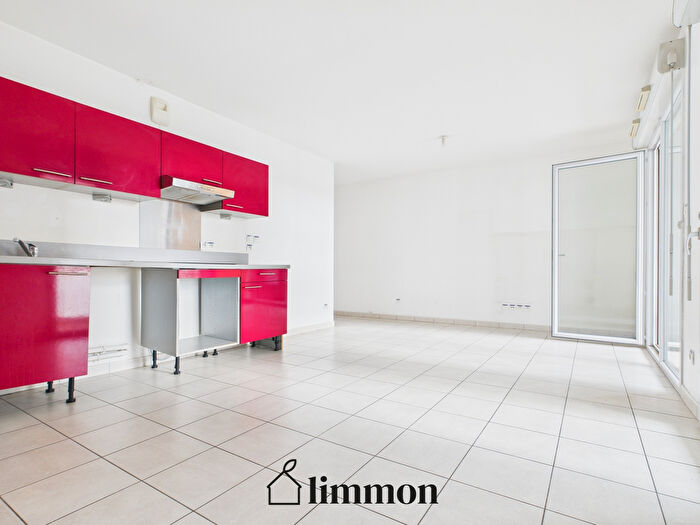 Appartement à vendre - Vénissieux, Georges Levy, Ernest Renan, Moulin à vent - 3 pièces - 2 chambres