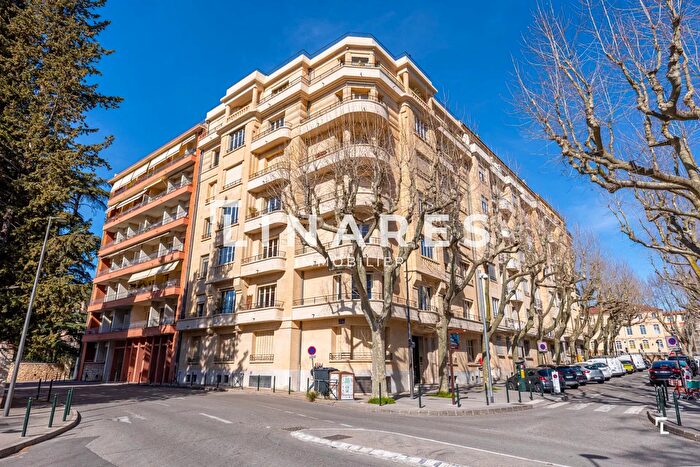 Appartement à vendre - Aix-en-Provence, Val Saint-André - 4 pièces - 3 chambres