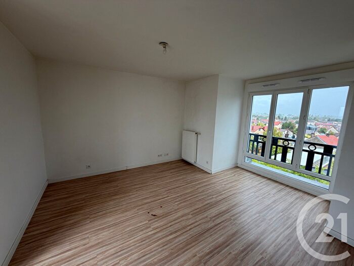 Appartement 3 pièces à louer à Le Blanc-Mesnil, Pôle Gare