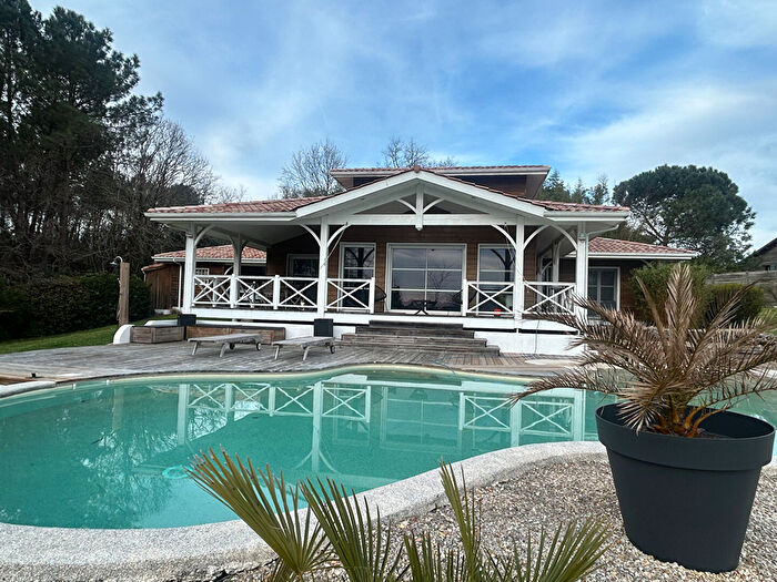 Maison à vendre - Salles - 6 pièces - 4 chambres