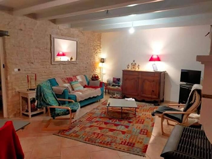 Maison 5 pièces à Ranville-Breuillaud, à vendre