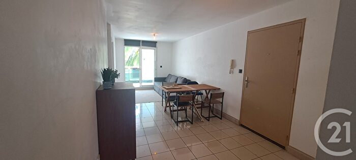 Appartement à louer - Saint-Denis, Le Butor, Champ-Fleuri, Sainte-Clotilde - 4 pièces - 3 chambres