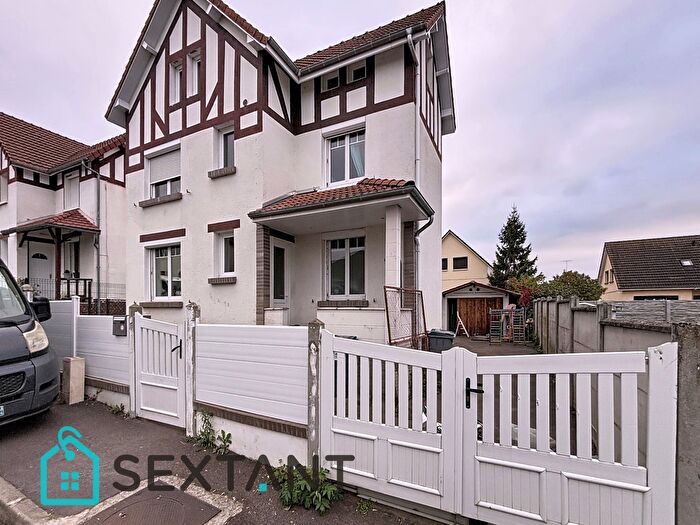 Maison 5 pièces à Grand-Couronne, à vendre