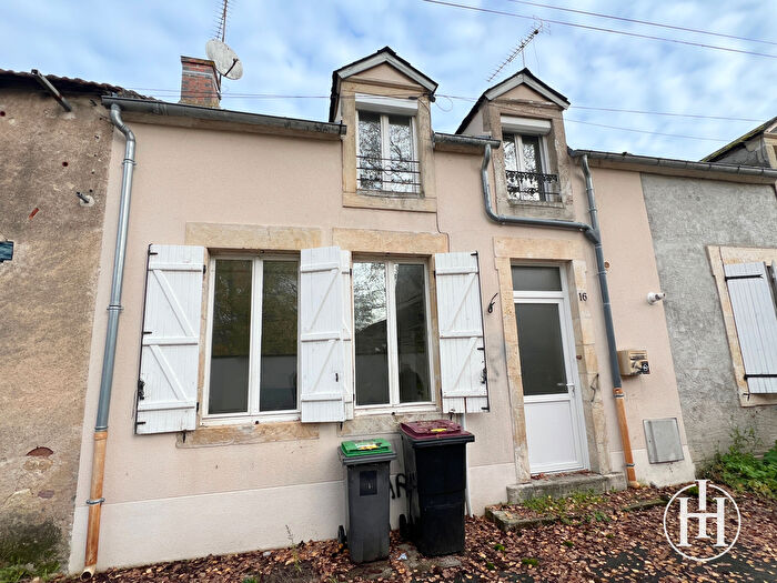 Maison à vendre - Saint-Amand-Montrond - 3 pièces - 2 chambres