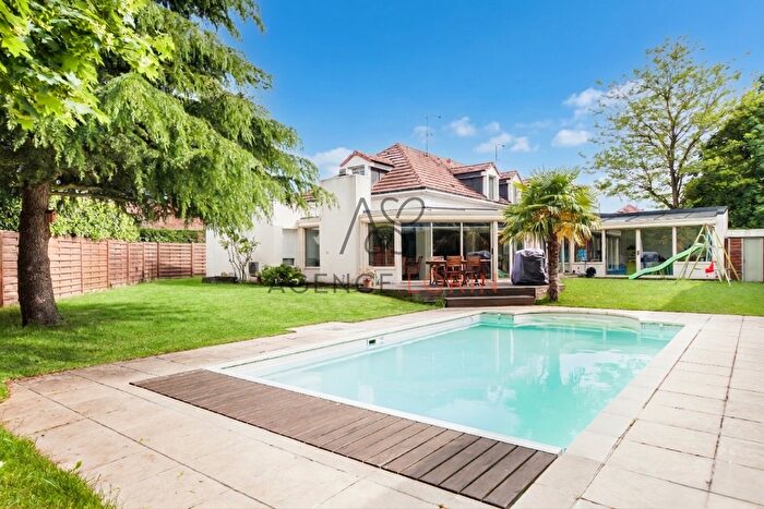 Maison à vendre - Chatou - 9 pièces - 4 chambres