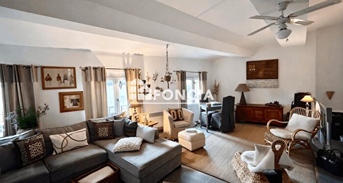 Appartement à vendre - Avignon, Palais des Papes, Zone Piétonne - 2 pièces - 1 chambre