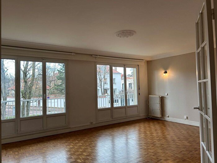Appartement à louer - Porte de Nogent, Nogent-sur-Marne - 4 pièces - 3 chambres