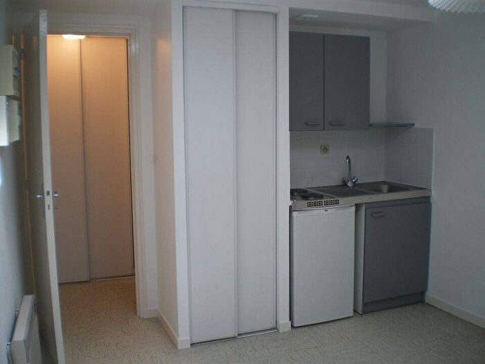 Saint Maurice, Amiens - Appartement 1 pièce à louer