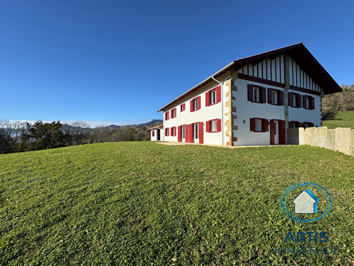 Maison à vendre - Sare - 6 pièces - 4 chambres