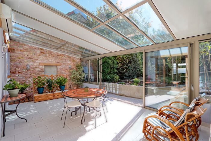 Maison 7 pièces à Villecresnes, à vendre