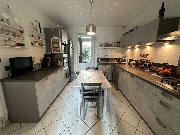 Maison à vendre - Caunes-Minervois - 9 pièces - 5 chambres