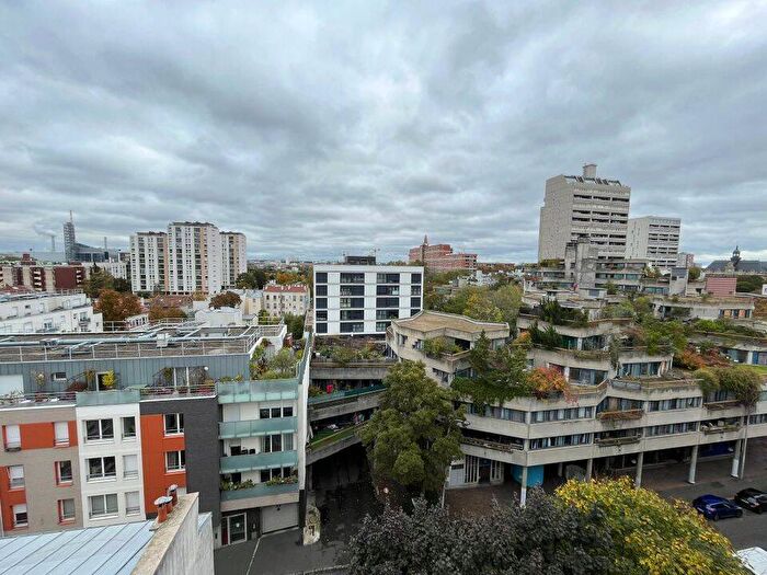 Centre Ville Est, Ivry-sur-Seine : Appartement 3 pièces à louer