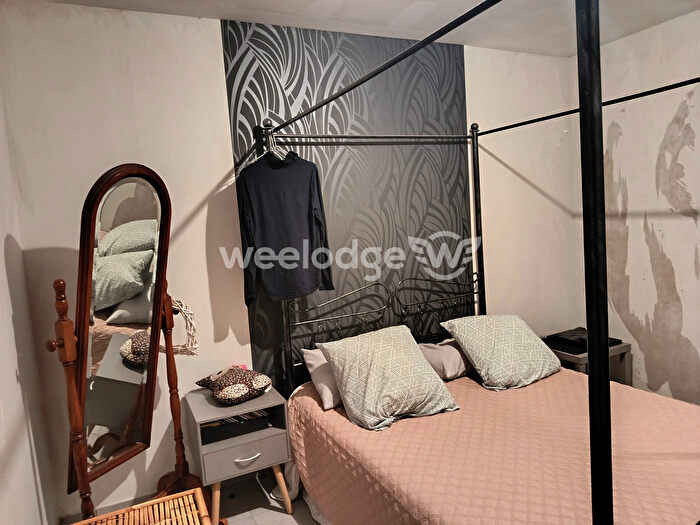 Maison à vendre - Velles - 5 pièces - 4 chambres